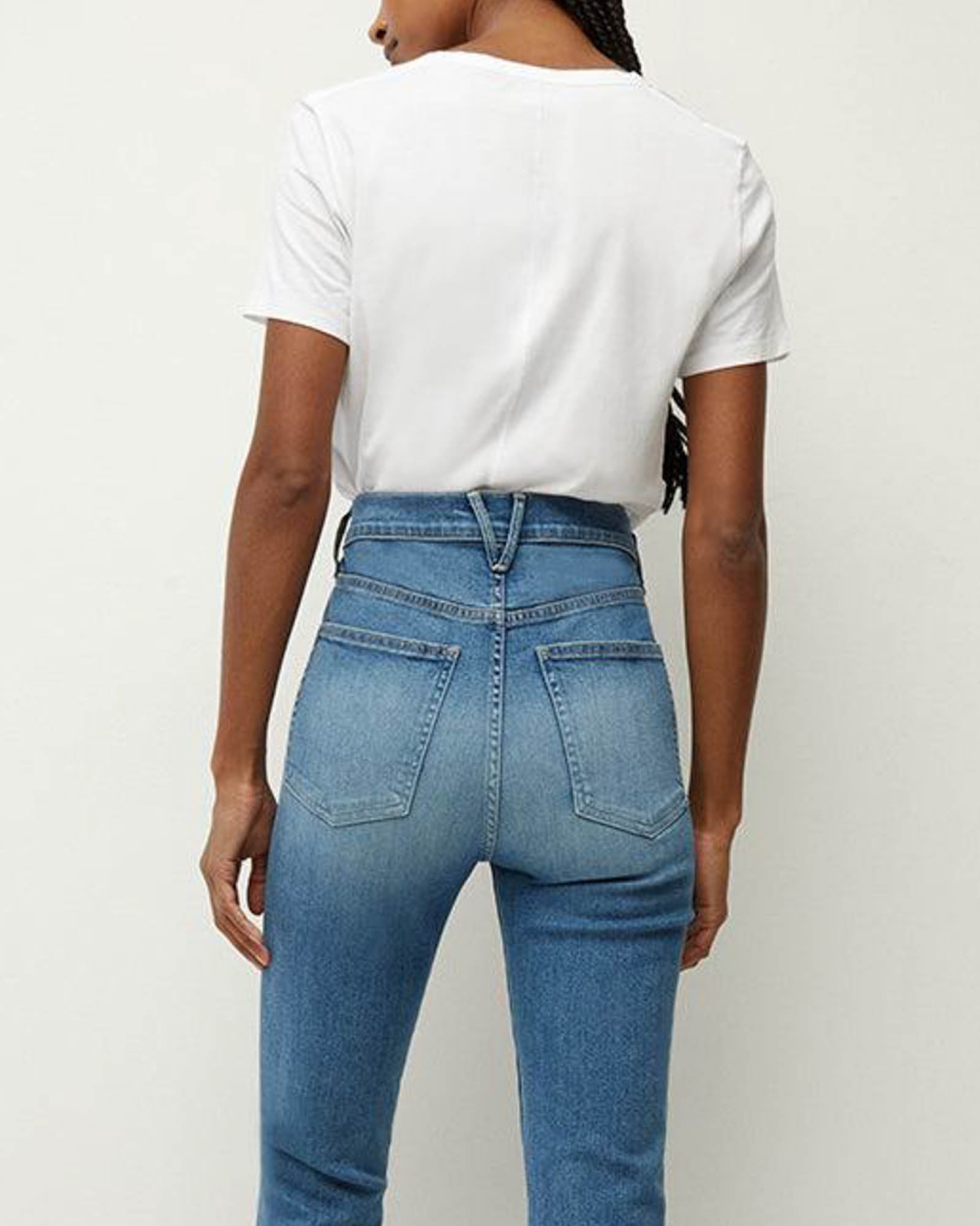 VERONICA BEARD Cindy V-Neck T-Shirt